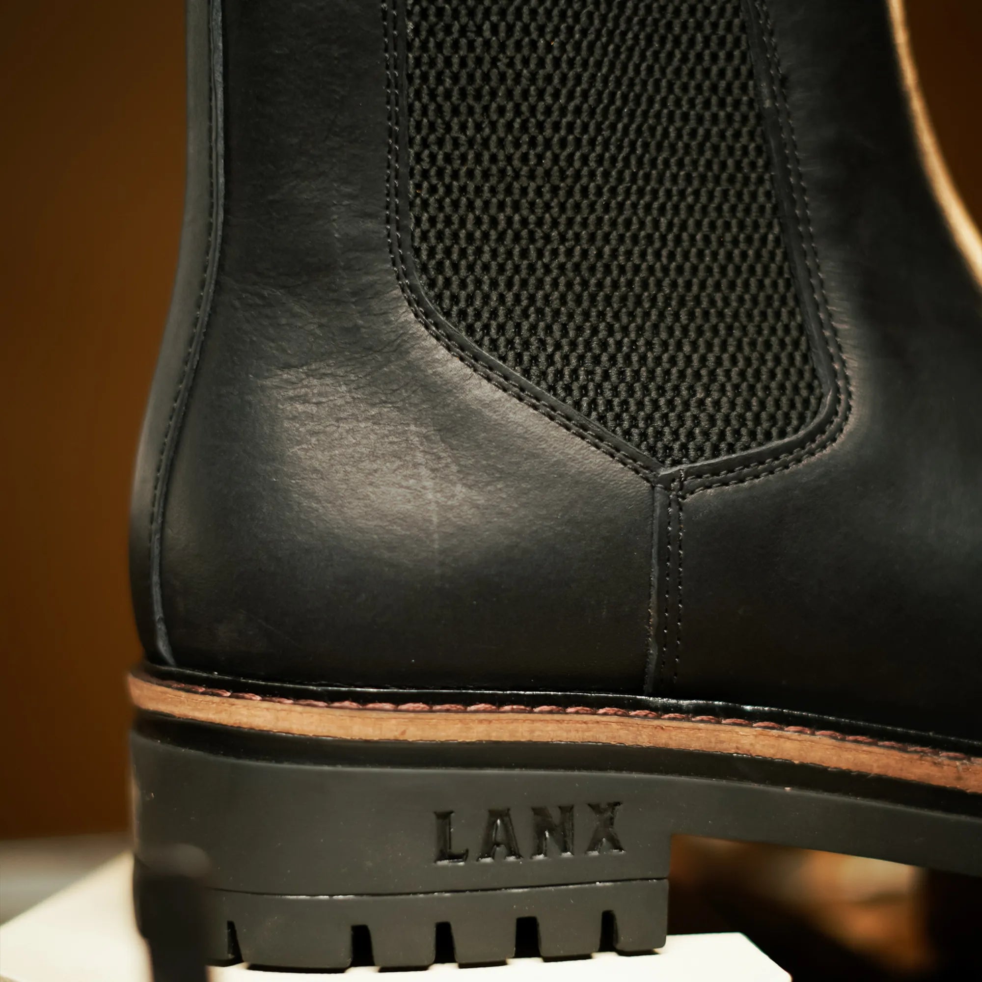 Women's - Black - Leather - Chelsea Boots – LANX